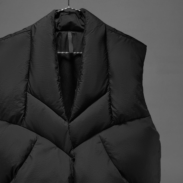 Designer gathering men's clothing 2022 down vest men's short thickened ...