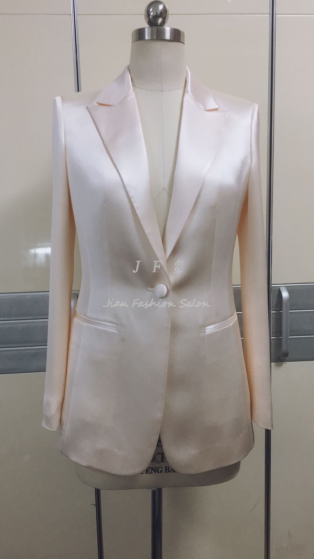JFS new high-end silk satin gun lapel one-button slim-fit business suit