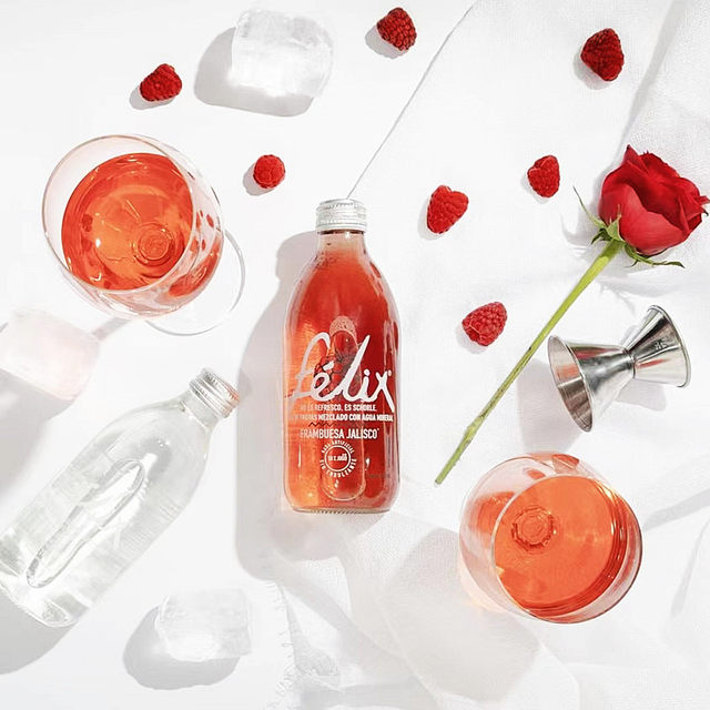 Imported Felix Felix with gas mixing juice and bubble water (apple ...