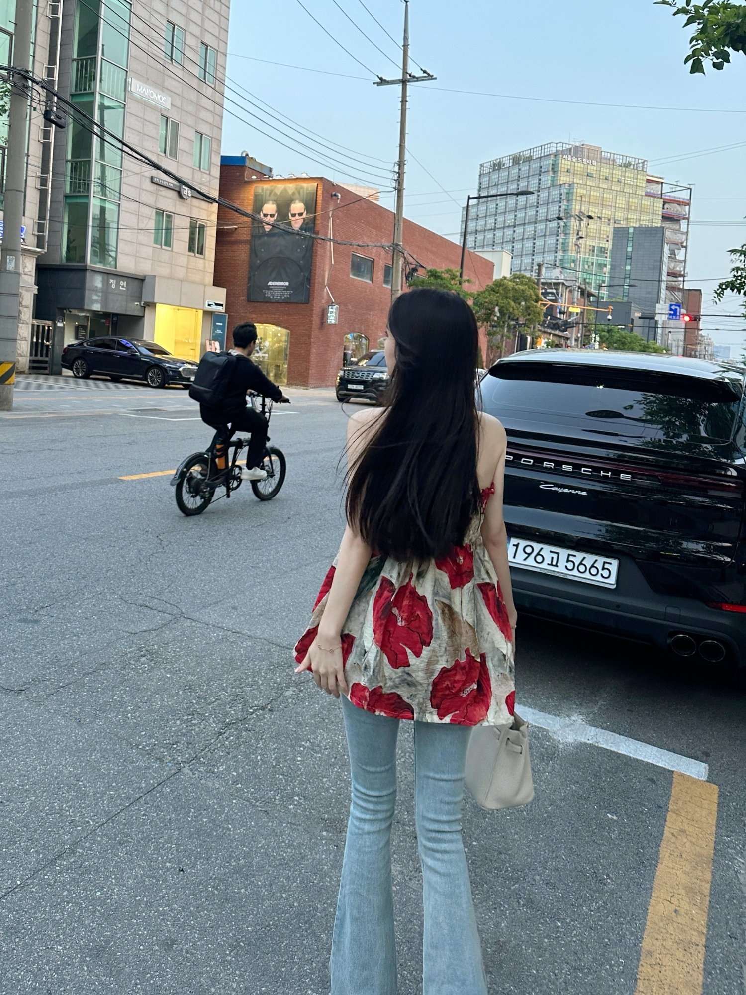 Night fog rose ~ wine red floral big flower wearing a puff tube top ...