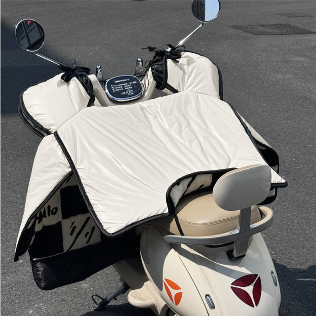 Electric vehicle windshield is plus velvet thickened battery motorcycle ...