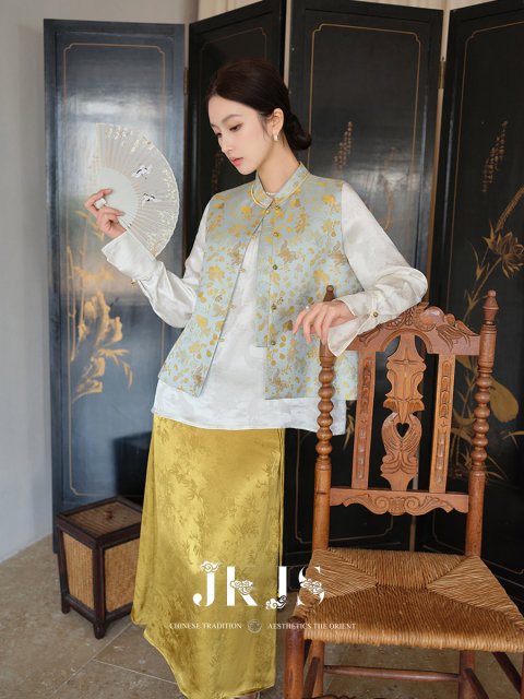 JKJS new Chinese style buckle vest 2025 new improved Tang jacquard top