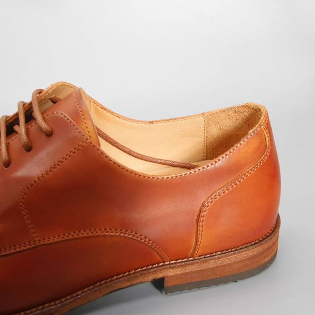 Pick up leaked Guangzhou cattle goods, washed horsehide men's business ...