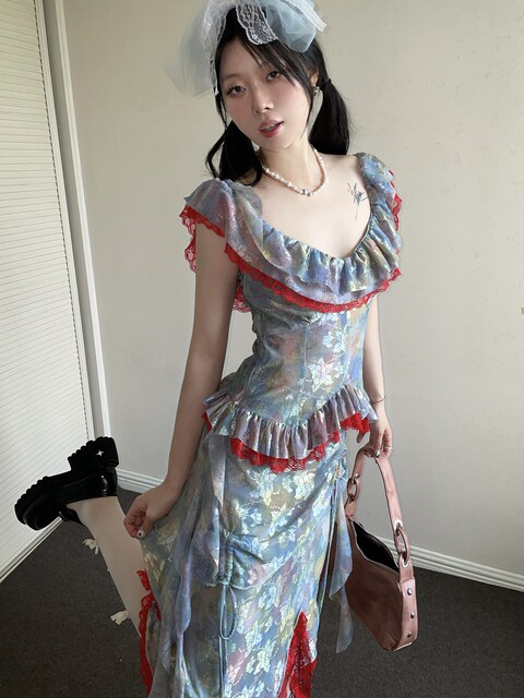 Blue homemade new one-shoulder U-neck blue color gold jacquard lace ...