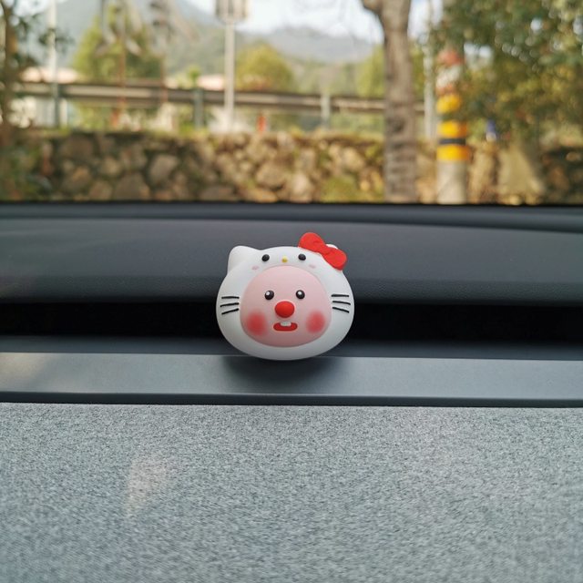 Cute little beaver loopy car aromatherapy perfume car ornaments Ruby ...