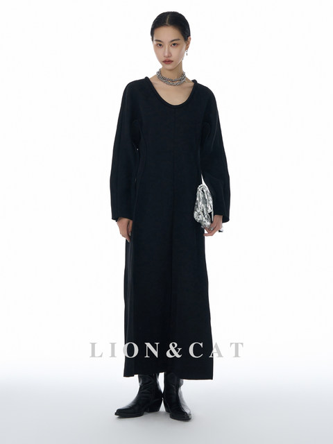 LIONCAT/very attitude/design-sensual high-end U-neck long skirt for women with loose flesh ...