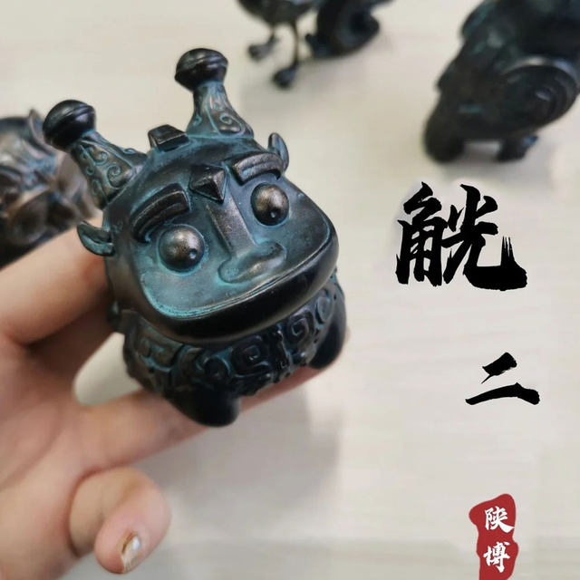 Genuine 52TOYS trendy peripheral cultural and creative figures ...