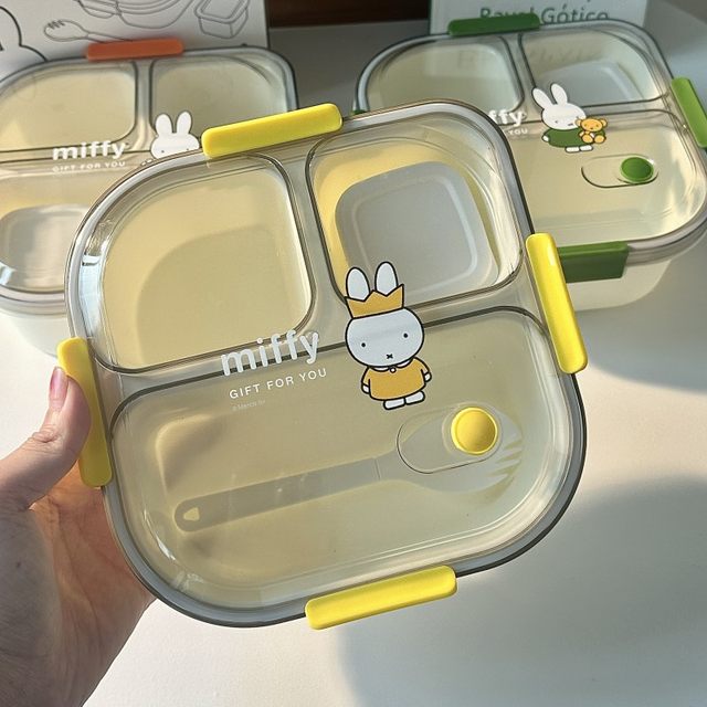 The lunch box can be heated in the microwave, students have ...