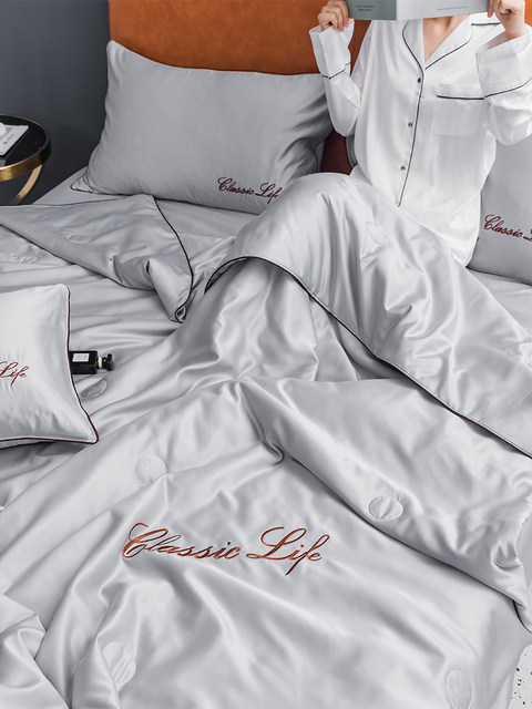 Washable summer quilt ice silk air-conditioning quilt summer cooling quilt sheet set of three or ...