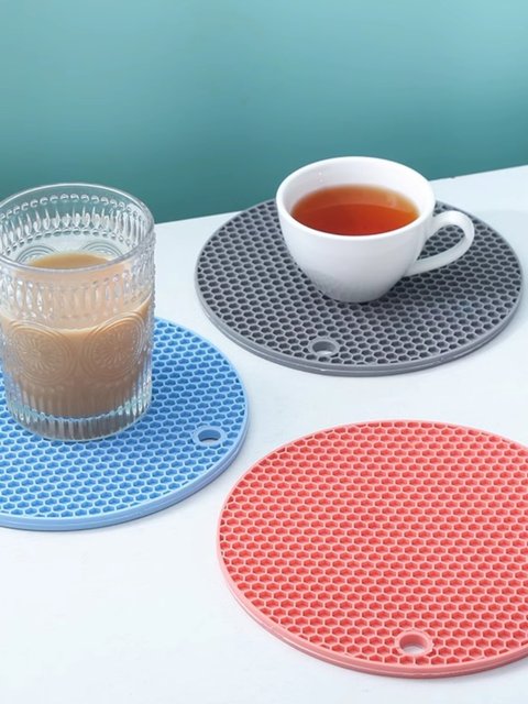 Insulation mat silicone anti-scalding table mat Nordic heat-resistant ...