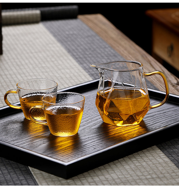 Glass fair cup thickened high temperature resistant heatable diamond ...