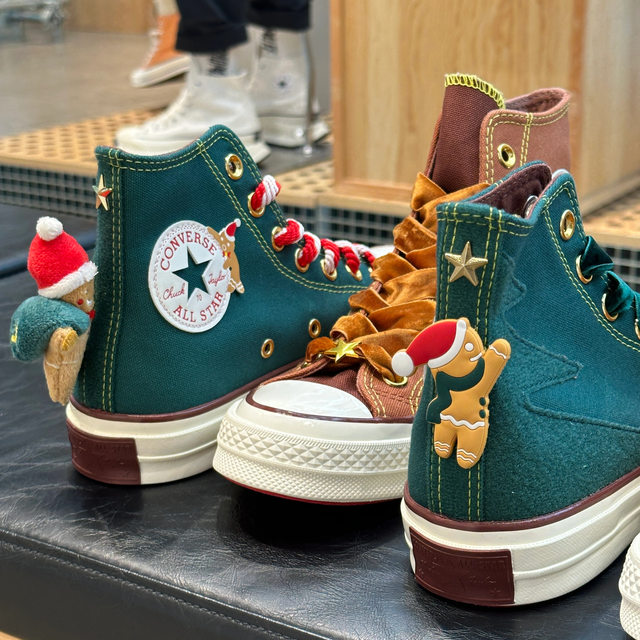 CONVERSE Converse 1970S Christmas Gingerbread Man Reindeer Doll High ...