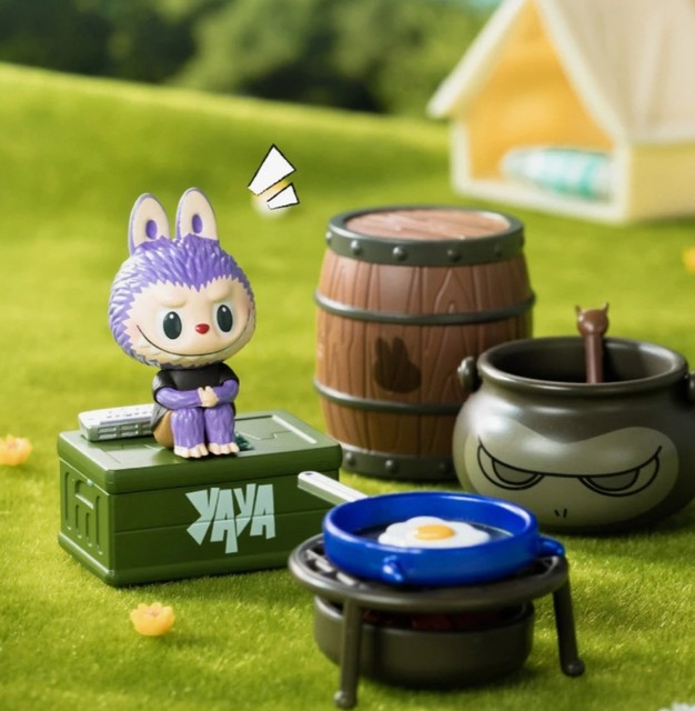 Labubu Elf House Series Blind Bubble Mart's genuine thoughts Surfing