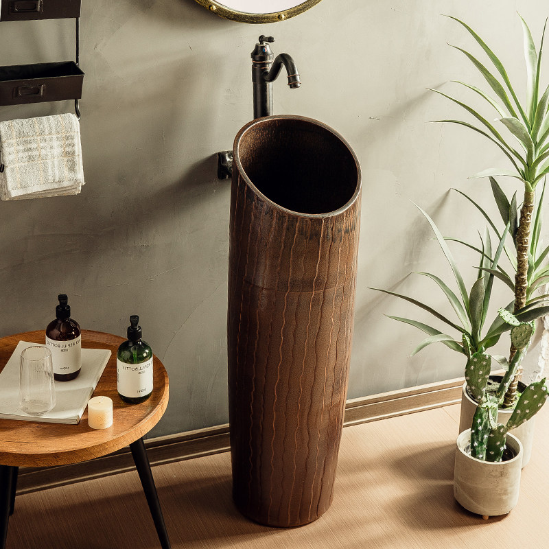 Retro Large Column Basin for Outdoor Gardens and Courtyards