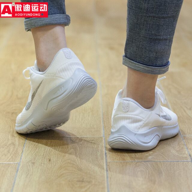 Nike Nike Women's Shoes 2023 Winter New Barefoot Shock Deathing and ...