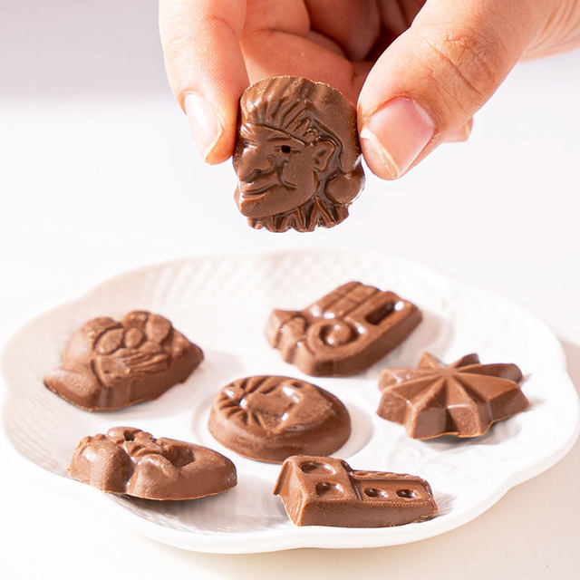 German Windel Christmas Countdown Calendar Milk Chocolate Holiday Gift ...