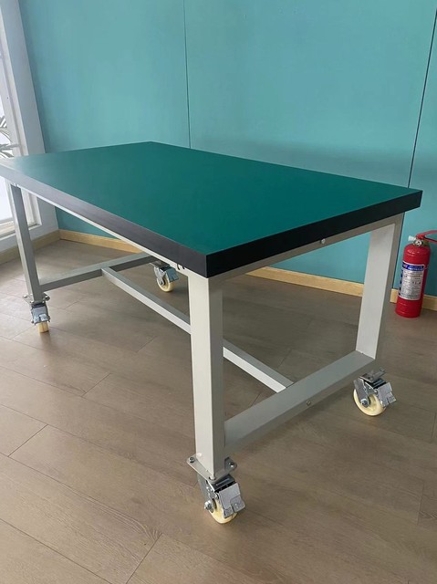 Heavy-duty mobile anti-static workbench with wheels, load-bearing and ...