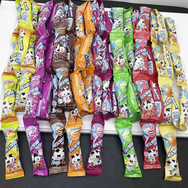 The long string of lollipops hidden in the sleeves is a series of ...