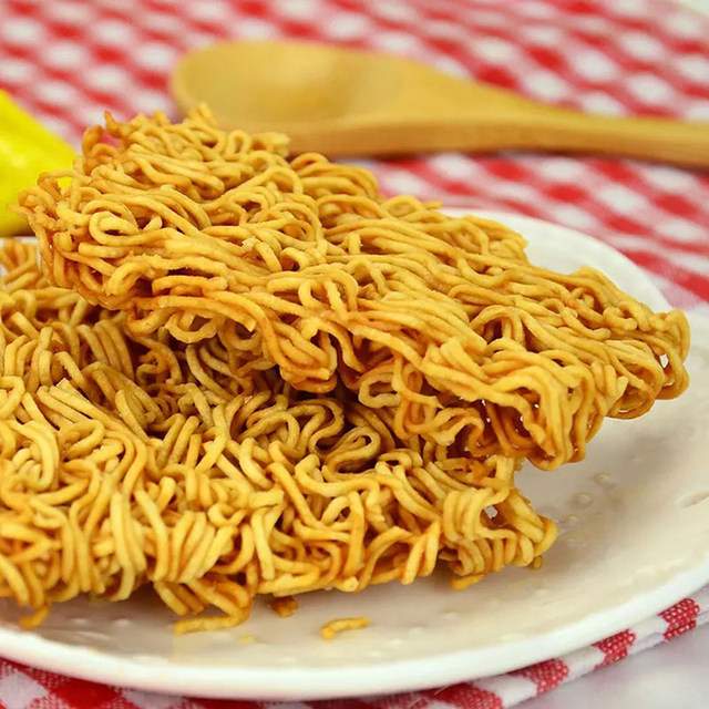 Indonesia imported GEMEZ chicken noodle net red crispy noodle snack ...