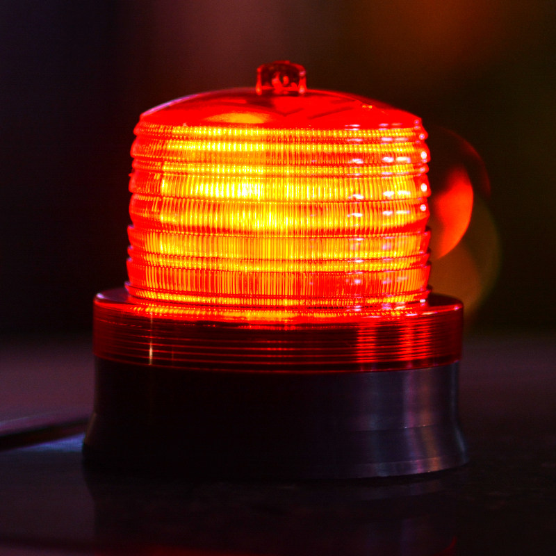 Pre-shield Solar Powered Warning Light - Marine & Construction