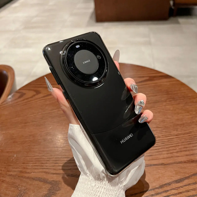 No yellow, transparent hard shell Huawei Mate60pro mobile phone case ...