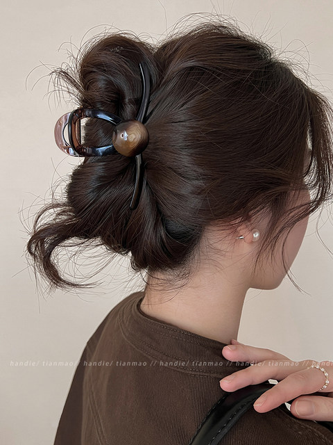 High-end brown pearl clip women's 2025 new hair volume multi-hair clip ...