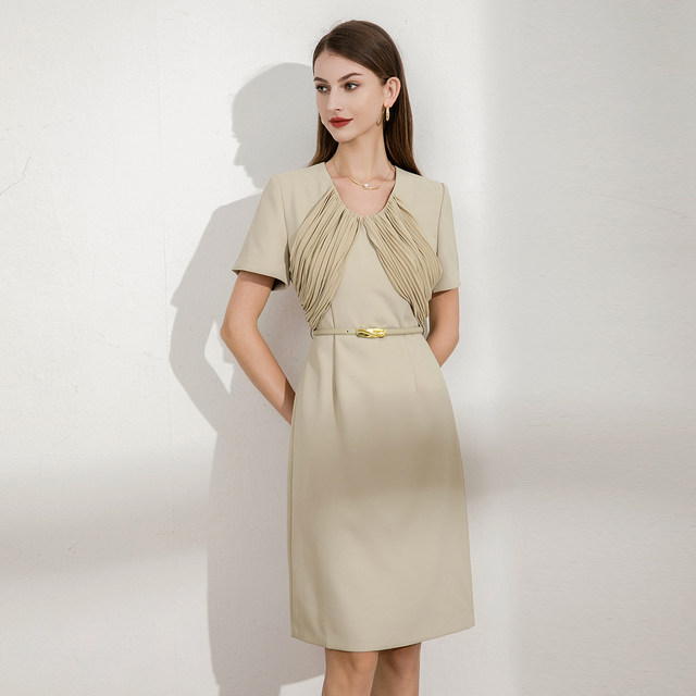 Exquisite woman's high-end, elegant and intellectual dress, high ...