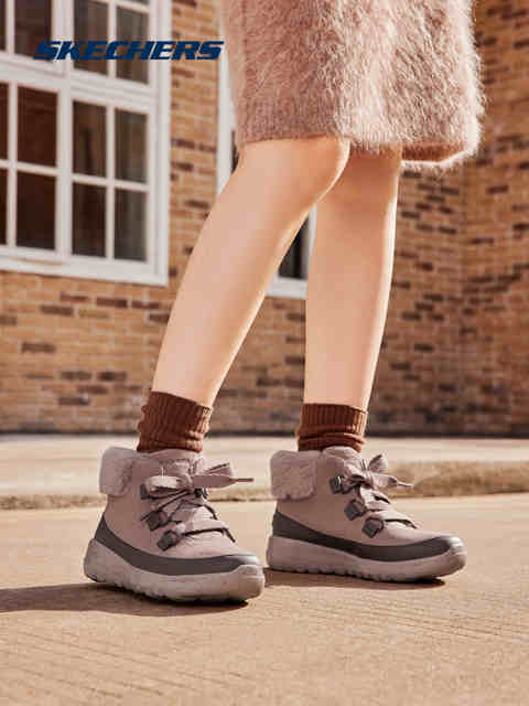 Skechers Ms. Skyr Thick casual short boots material is soft and ...