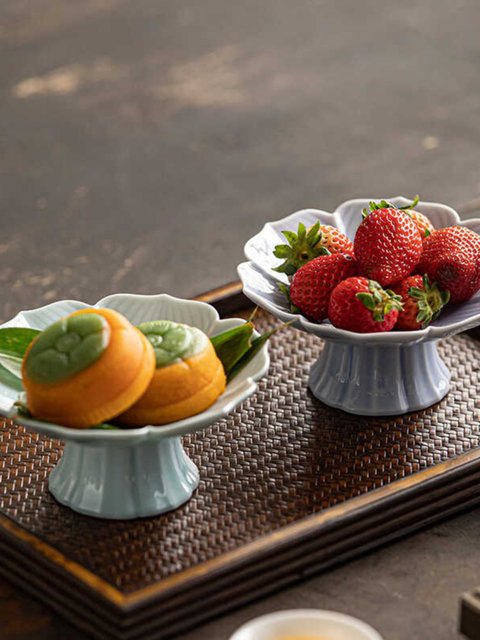 Ceramic high-foot tea tray, new Chinese pastry arrangement, fruit tray ...