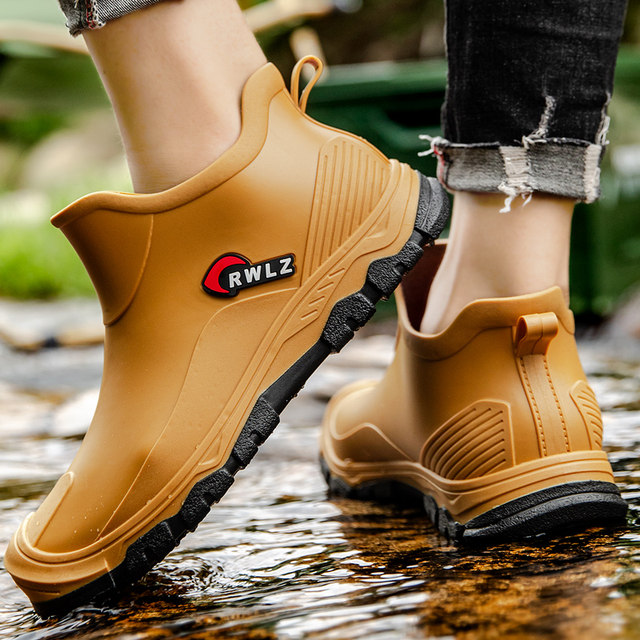 Rain boots men's waterproof shoes chef's shoes short-tube rain boots ...