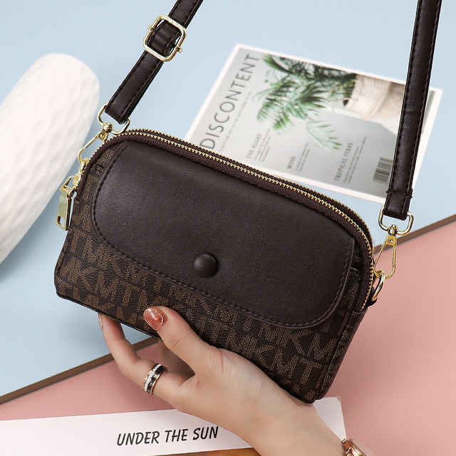 Mobile phone bag female crossbody 2024 new foreign bag light bag light ...