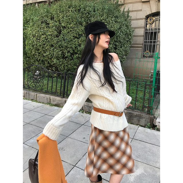 MOWENTI Wenwen Ting Retro Checked Mao Mao Skirt 2024 Winter high waist A -line thin skirt