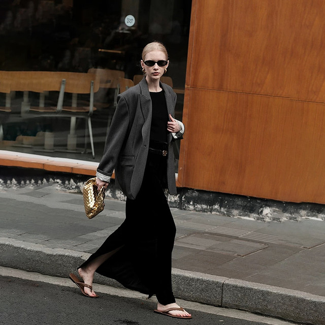 MSL leg essence French three-dimensional skirt supermodel gold velvet ...