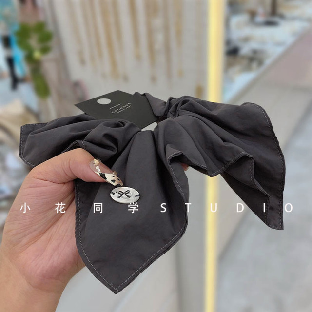 Quick-drying, lightweight, cool and minimalist style gray hand-sewn ...