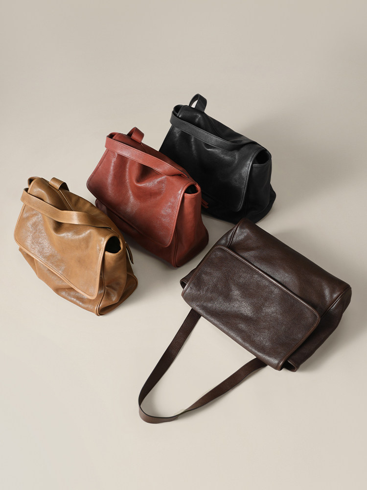 Qiu Zhen Vegetable Tanned Cowhide Postman Bag - Retro Leather Shoulder Bag