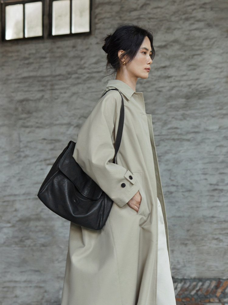 Qiu Zhen Vegetable Tanned Cowhide Postman Bag - Retro Leather Shoulder Bag