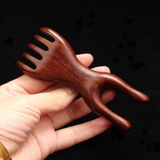 Golden sandalwood five-tooth nose scraping massager scalp dredging ...
