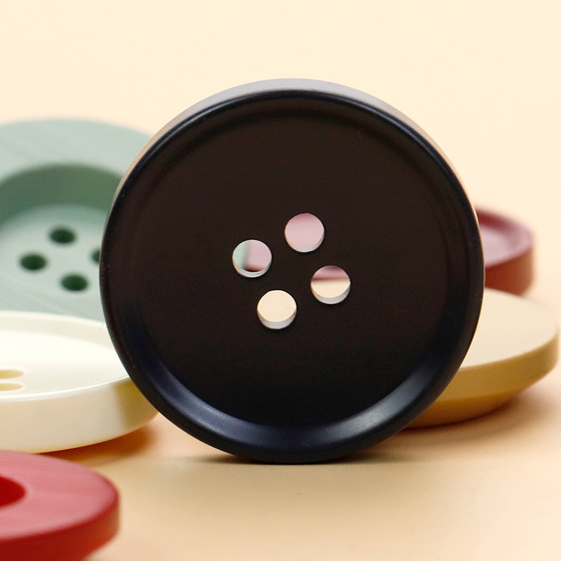 Kancing Resin - Hitam - Kafeo