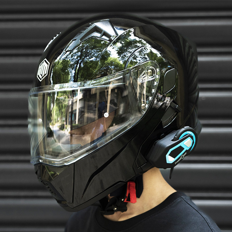 T-Max Motorcycle Helmet | Built-in Bluetooth Headset for Waterproof Riding