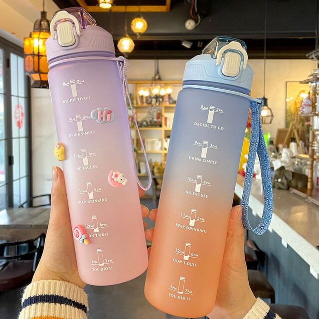 New space cup large capacity sports high-value portable with graduated ...