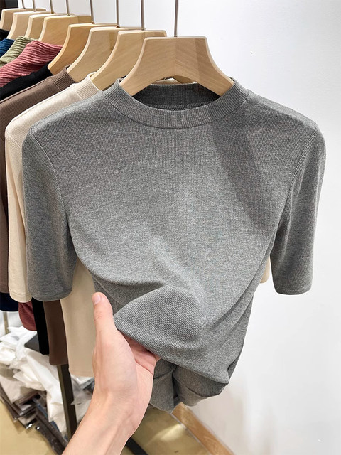 Gray threaded stand-up collar short-sleeved T-shirt for women 2024 ...