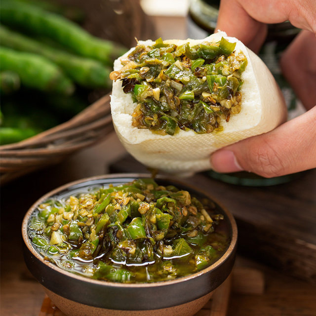 Garlic Chili Sauce Burning Chili Sauce Sichuan Hunan Specialty Chopped Pepper Sauce Sichuan ...