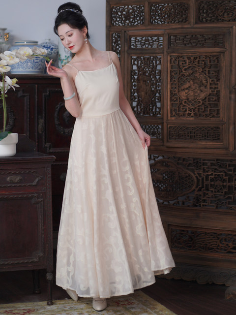 Hua Yu's retro flat cut down large sleeves cheongsam split upper and ...