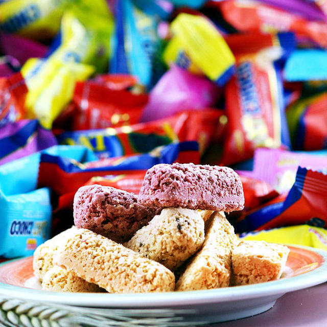 Oatmeal Chocolate Crisp Candy Bag Snack
