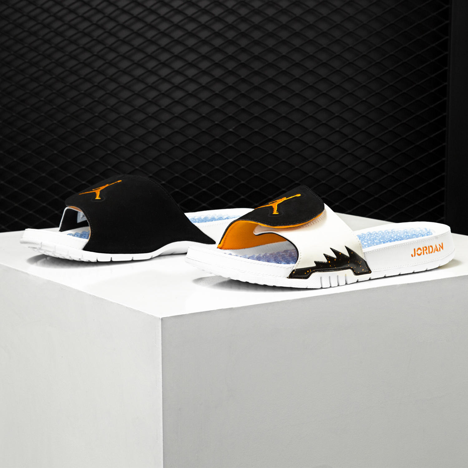 Nike/耐克正品AIR JORDAN AJ5男魔术贴白红人字拖沙滩拖鞋555501-淘宝网