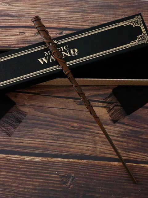 Fire-breathing Harry's wand shoots fireballs Elderberry magic wand ...