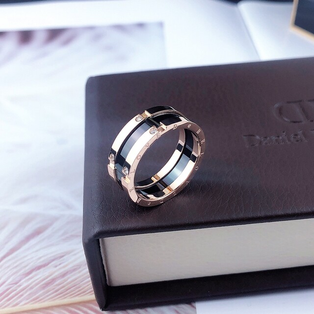 Diamond-encrusted black ceramic ring for men, high-end, fashionable ...