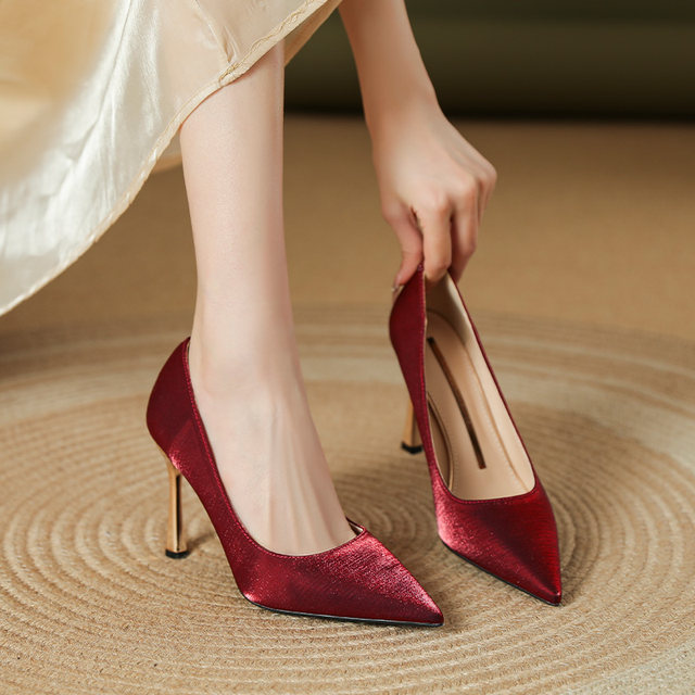 Net red high -heeled shoes women's heel 2024 new satin pointed ...