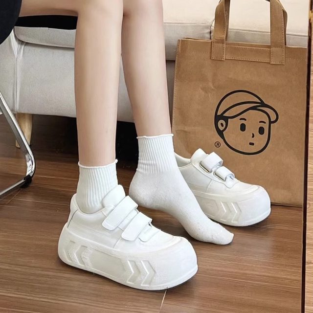 Velcro large toe thick-soled bread shoes for women 2024 spring and ...