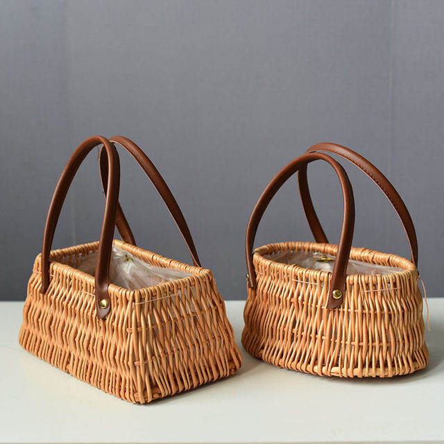 Japanese-style hand-held basket flower basket woven rattan flower ...